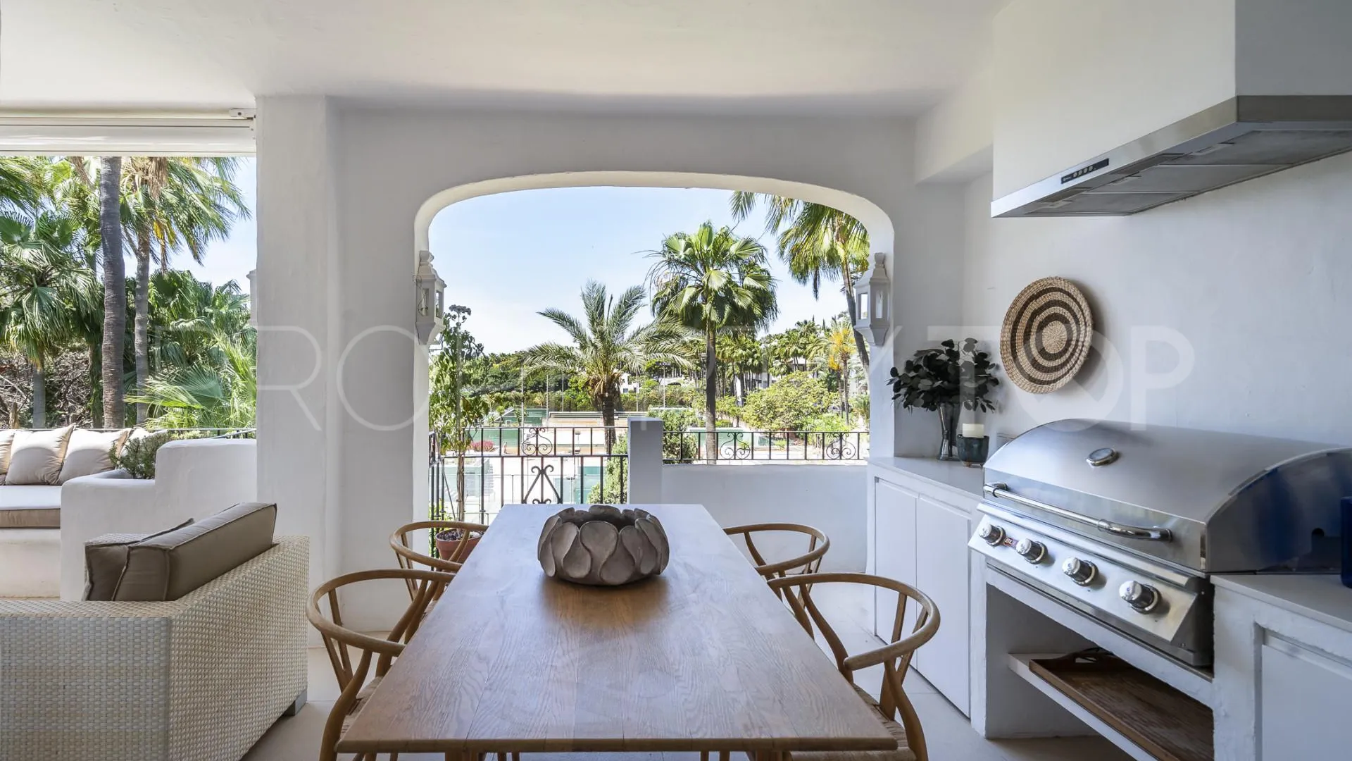 Atico Duplex en Marina Puente Romano | 3DR, 4BA, 250m², €6,8M
